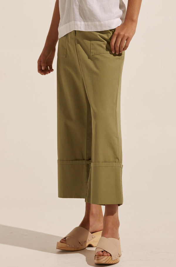 zoe kratzmann - collective pant in grass - Zambezee