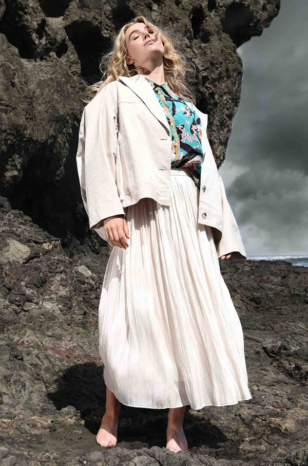 Curate - Charm Surprise Daring Diva Skirt in Ivory - Zambezee